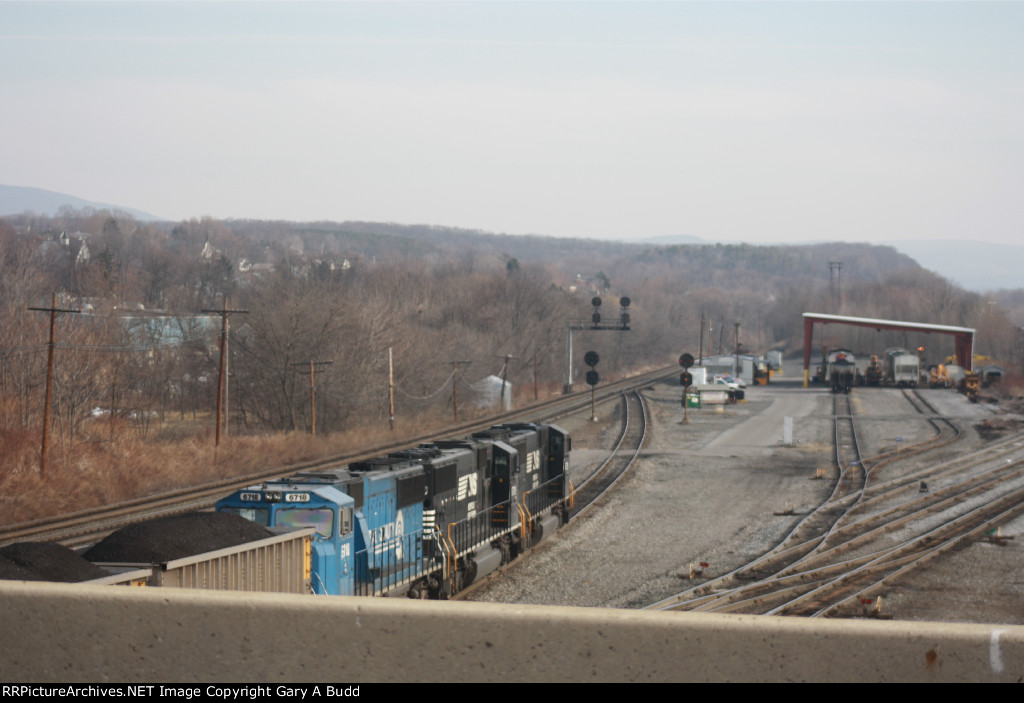 NORFOLK SOUTHERN COAL DRAG SD60I 6718 CONRAIL BLUE